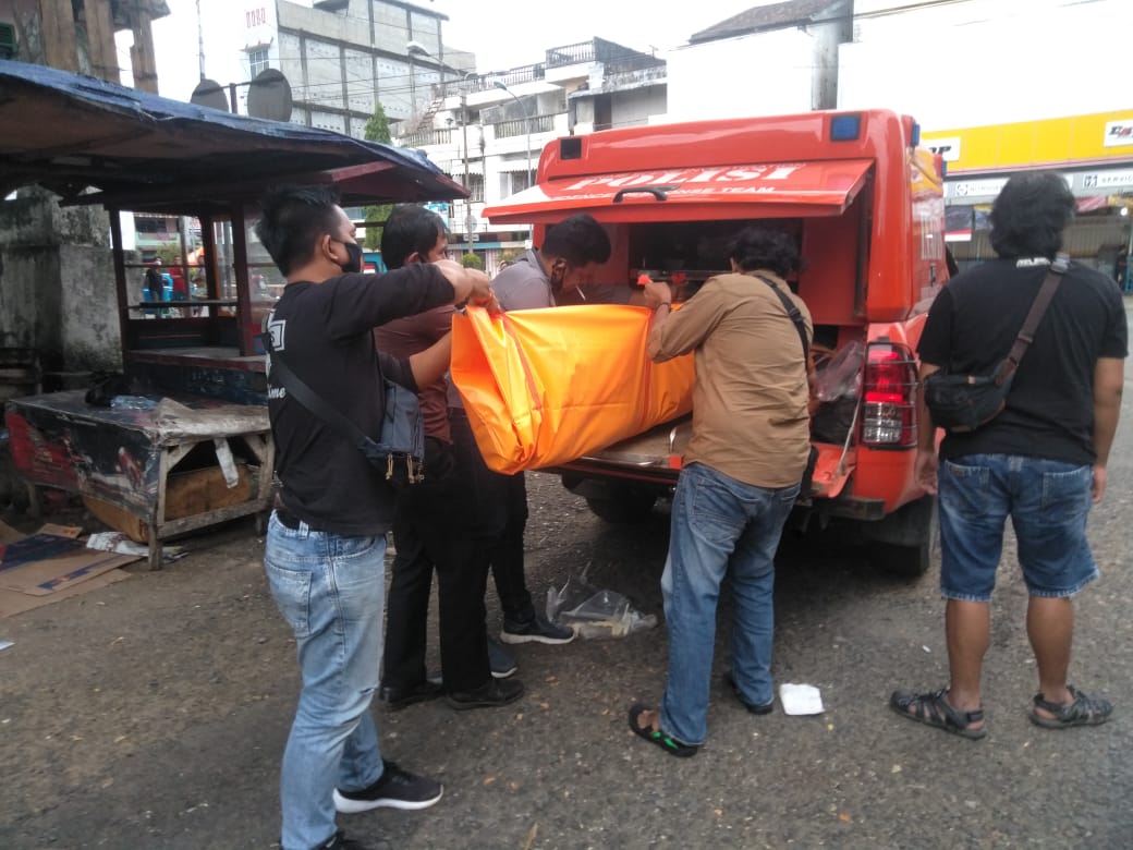 Terkapar di Pinggir Jalan, Ternyata Nyawa Lakman Sudah Tiada - Lahat ...