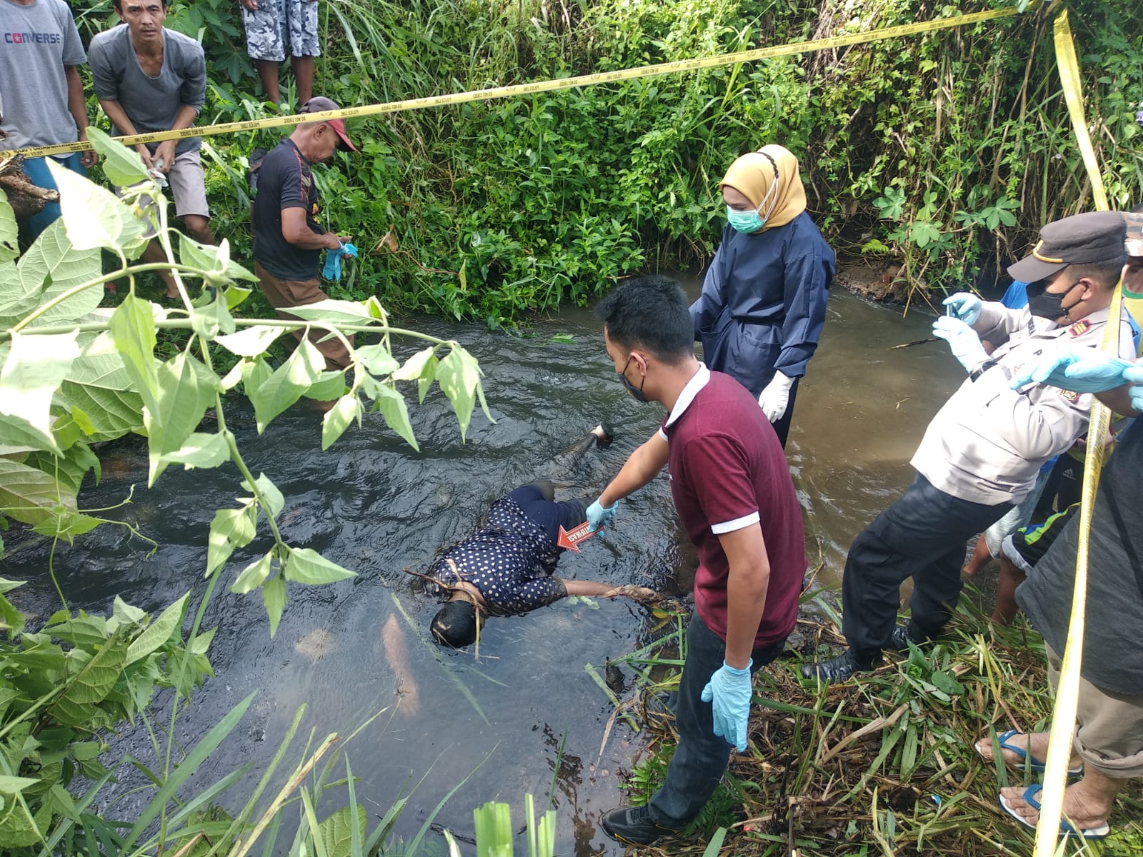 Warga Temukan Mayat di Air Sungai Lembak Desa Pamah Salak Kecamatan ...